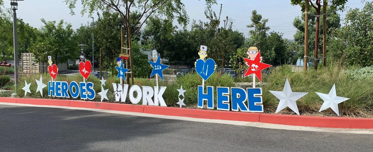 HUGE "Heroes Work Here" Yard Sign | Healthcare Hero Lawn Sign | Apprec ...